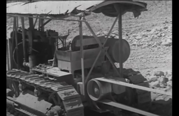 Caterpillar – Classic Tractor Fever TV