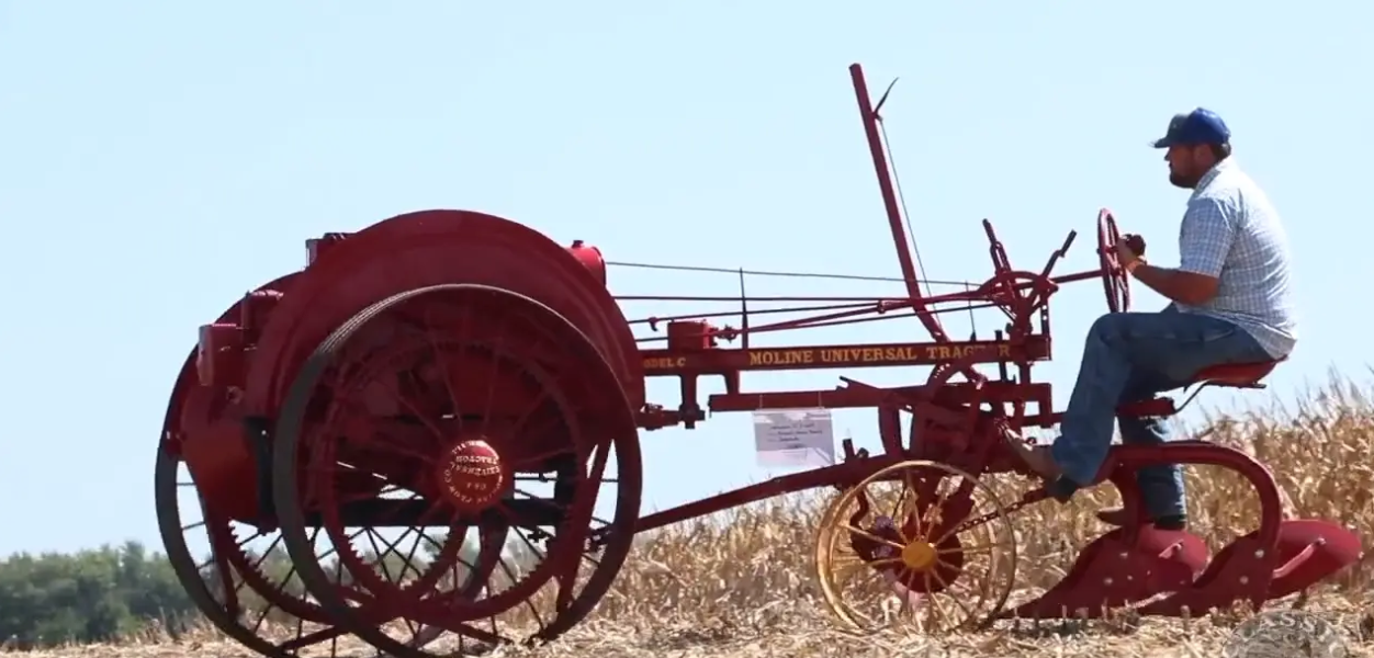 A Brief History of the Moline Universal Tractor & Model C – Classic ...