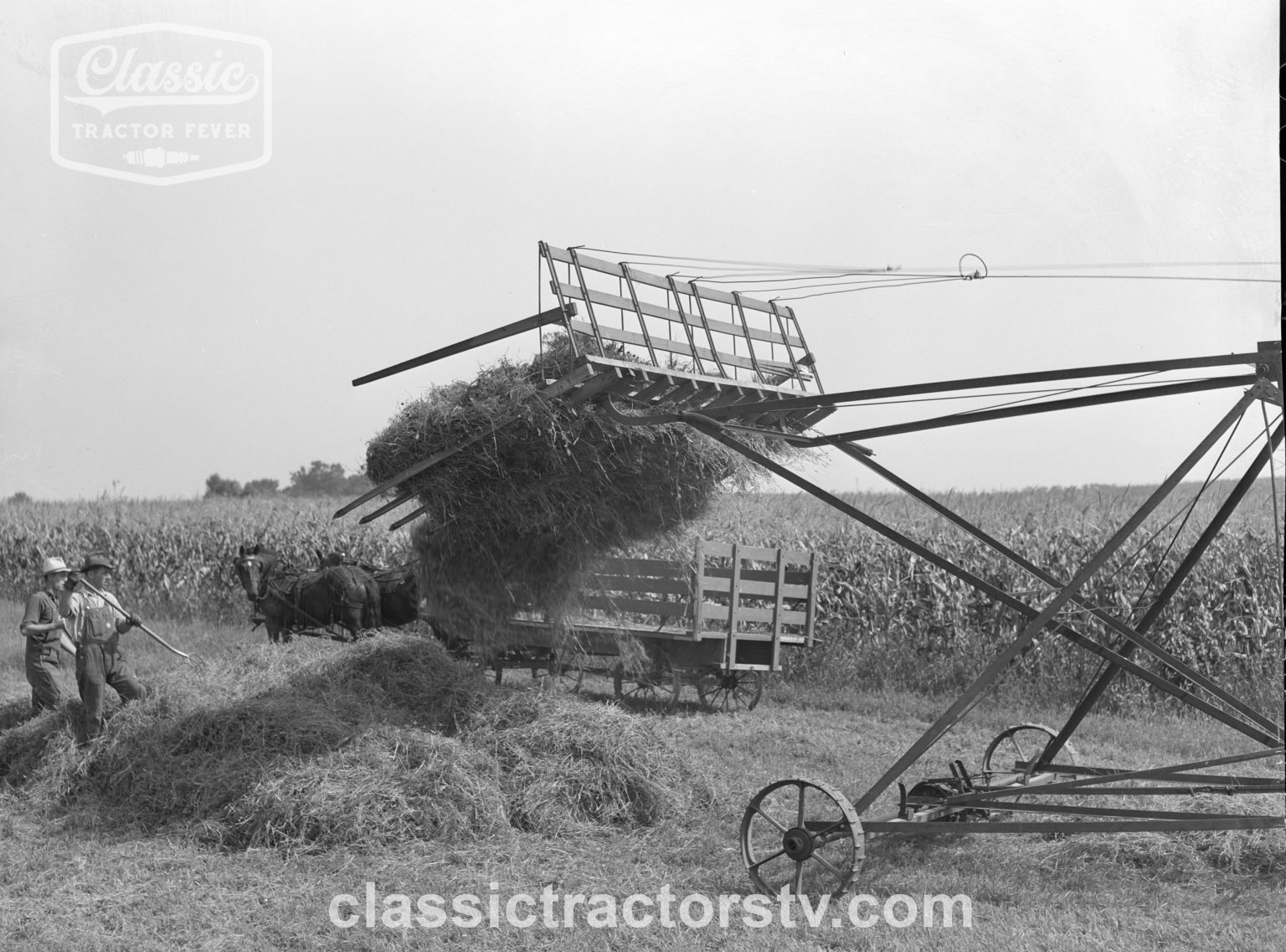 What's A Jayhawk Hay Stacker? – Classic Tractor Fever TV