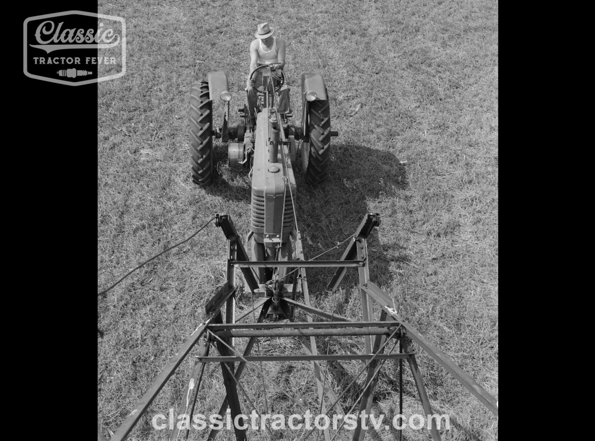 What's A Jayhawk Hay Stacker? – Classic Tractor Fever TV