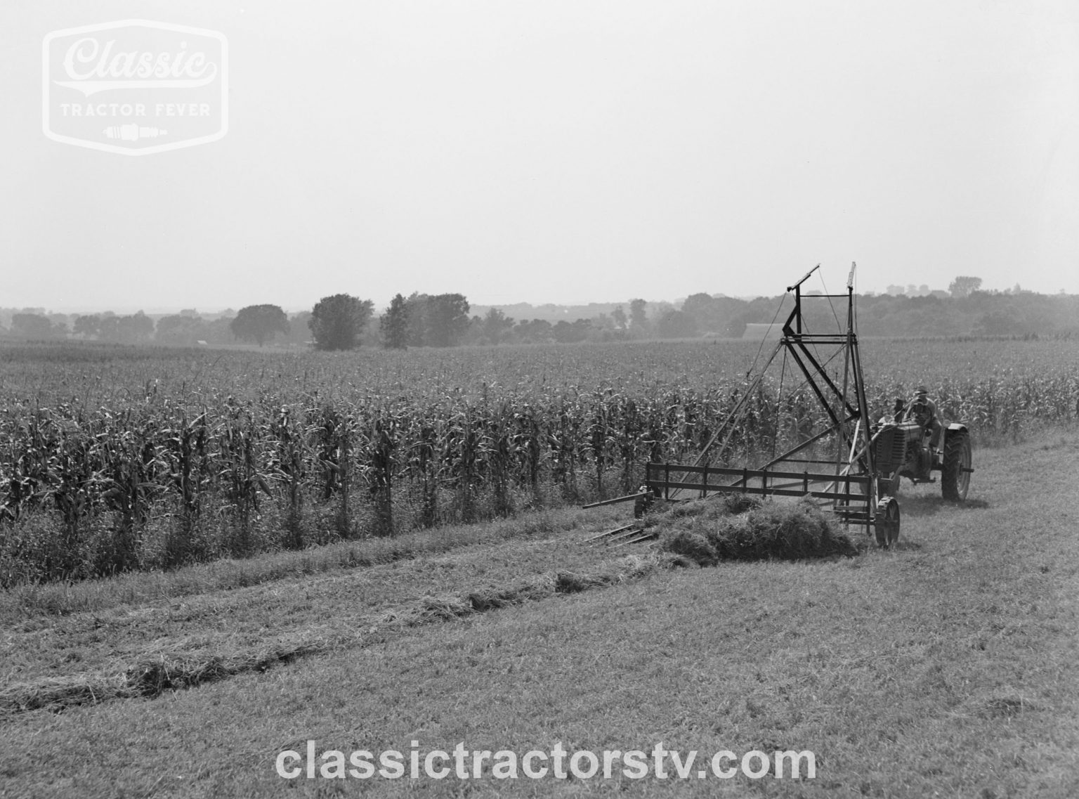 What's A Jayhawk Hay Stacker? – Classic Tractor Fever TV