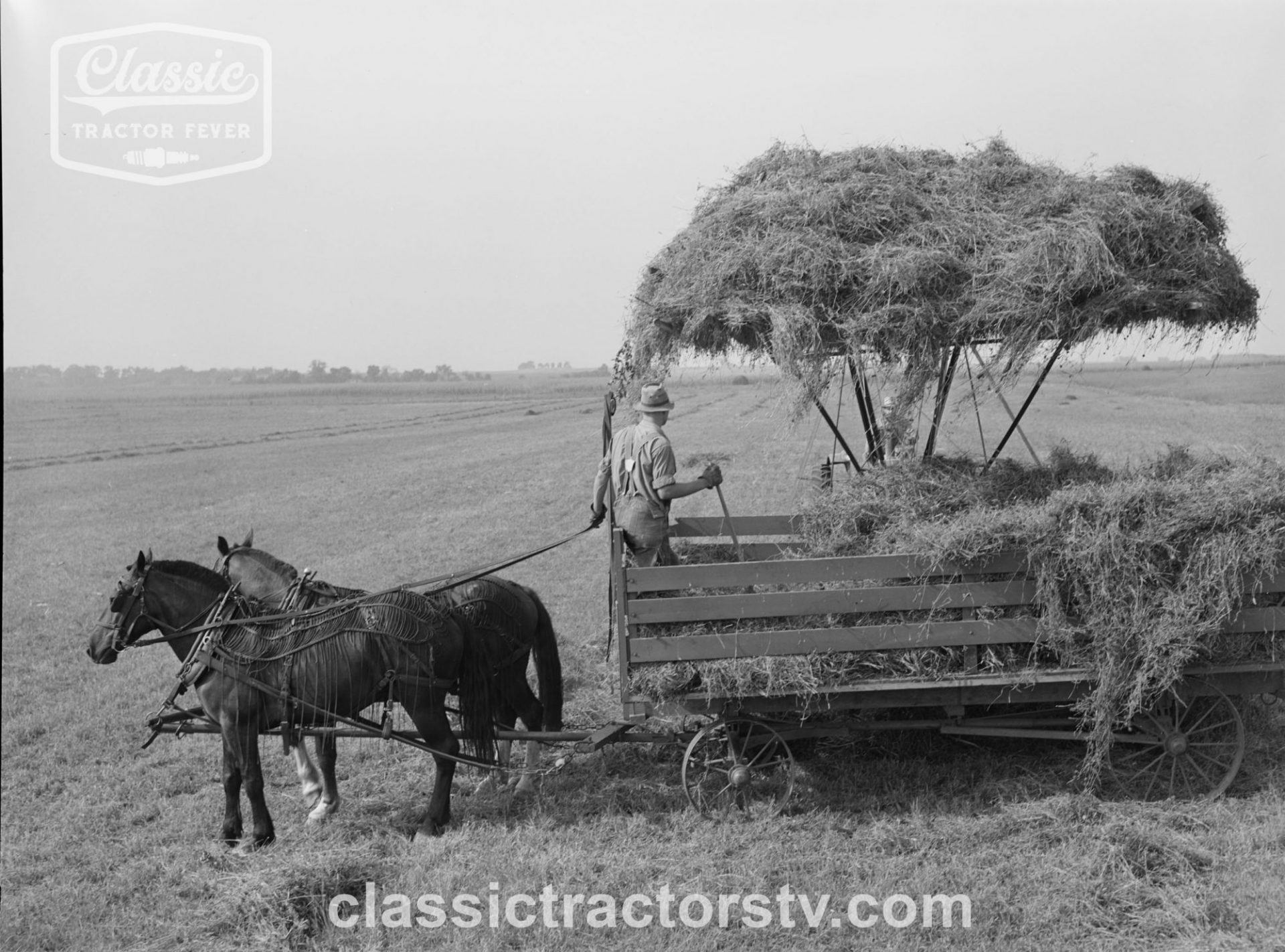 What's A Jayhawk Hay Stacker? – Classic Tractor Fever TV