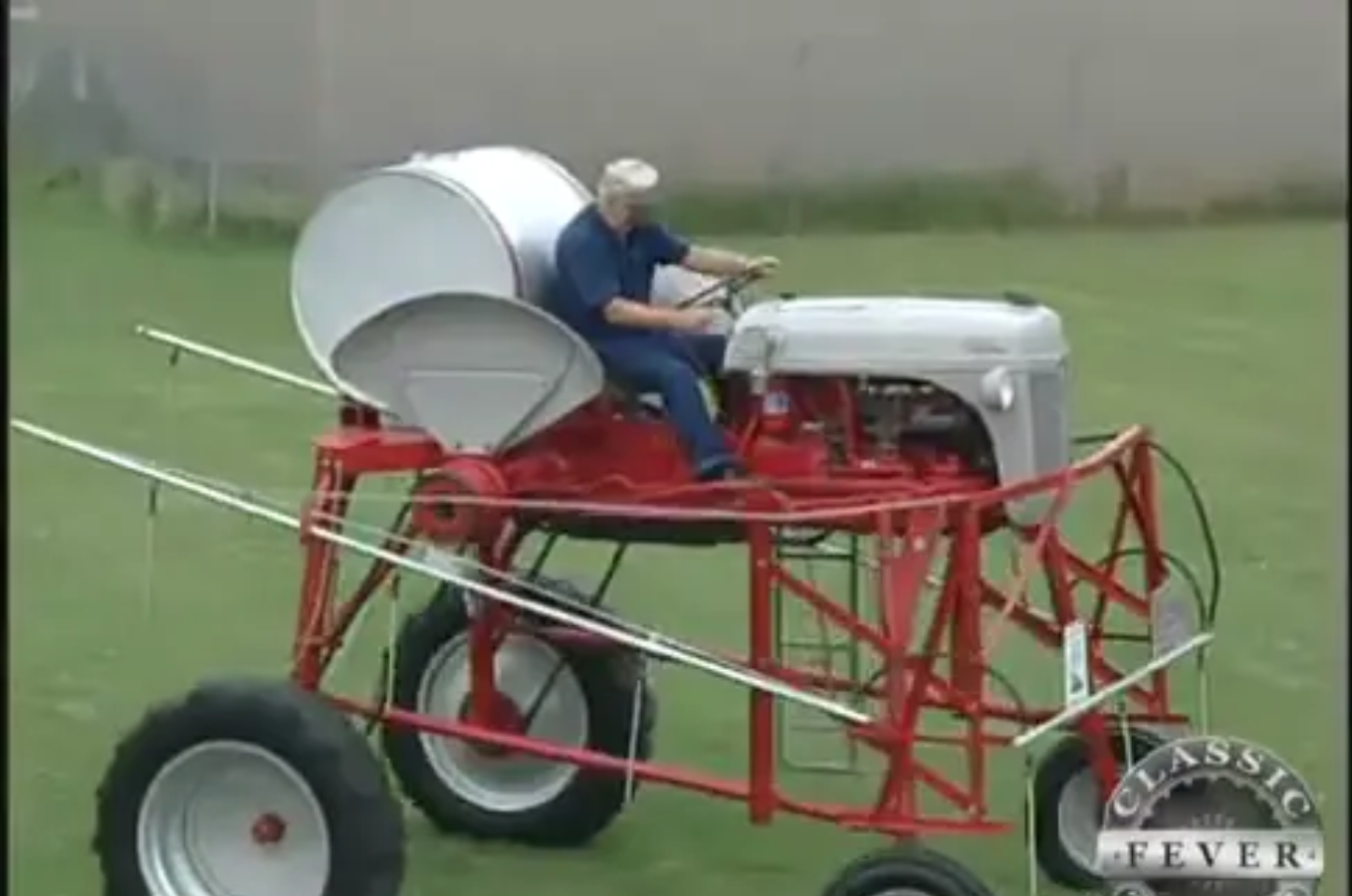 You've Never Seen An 8N Ford Like This! – Classic Tractor Fever TV