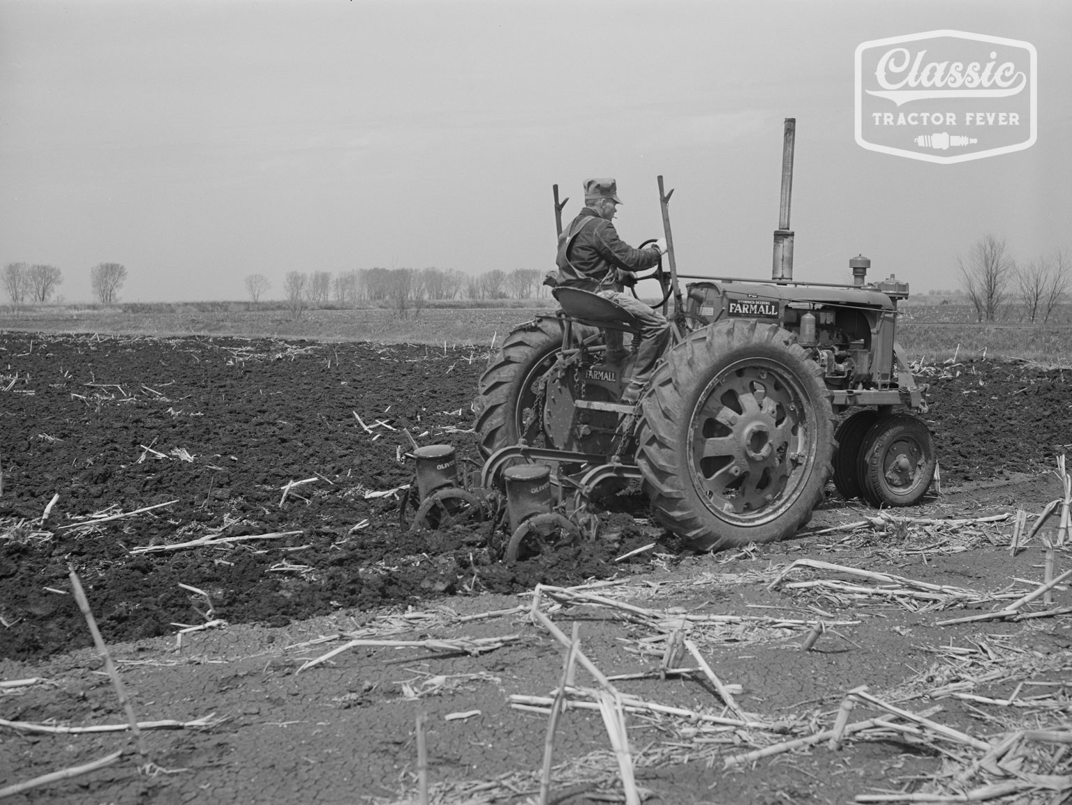 Snapshot of History! 1940 Farming With Farmall F-20 And Mounted 2 Row ...