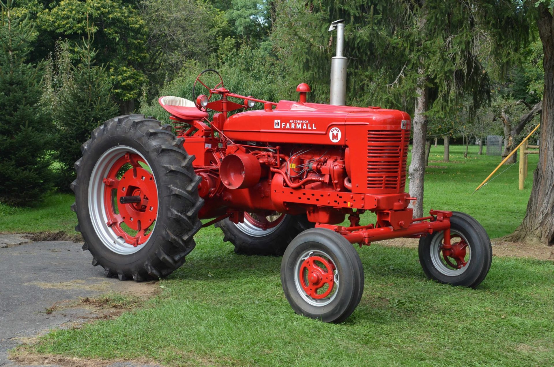 The Five Farmall M Variations Collectors Want – Classic Tractor Fever TV