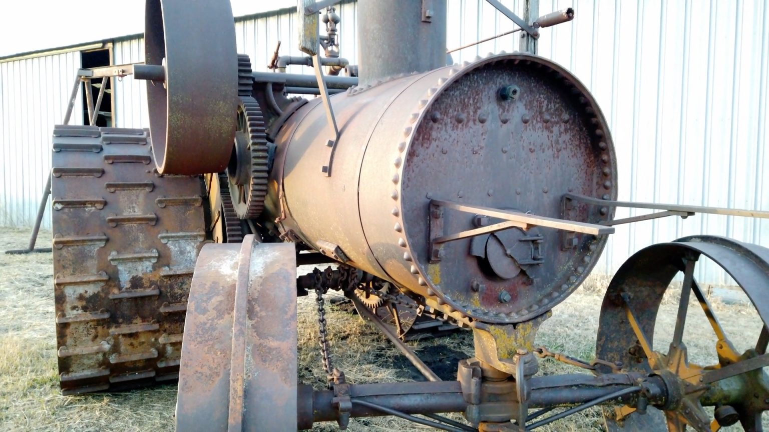 Not Your Average Avery Steam Engine – Classic Tractor Fever TV