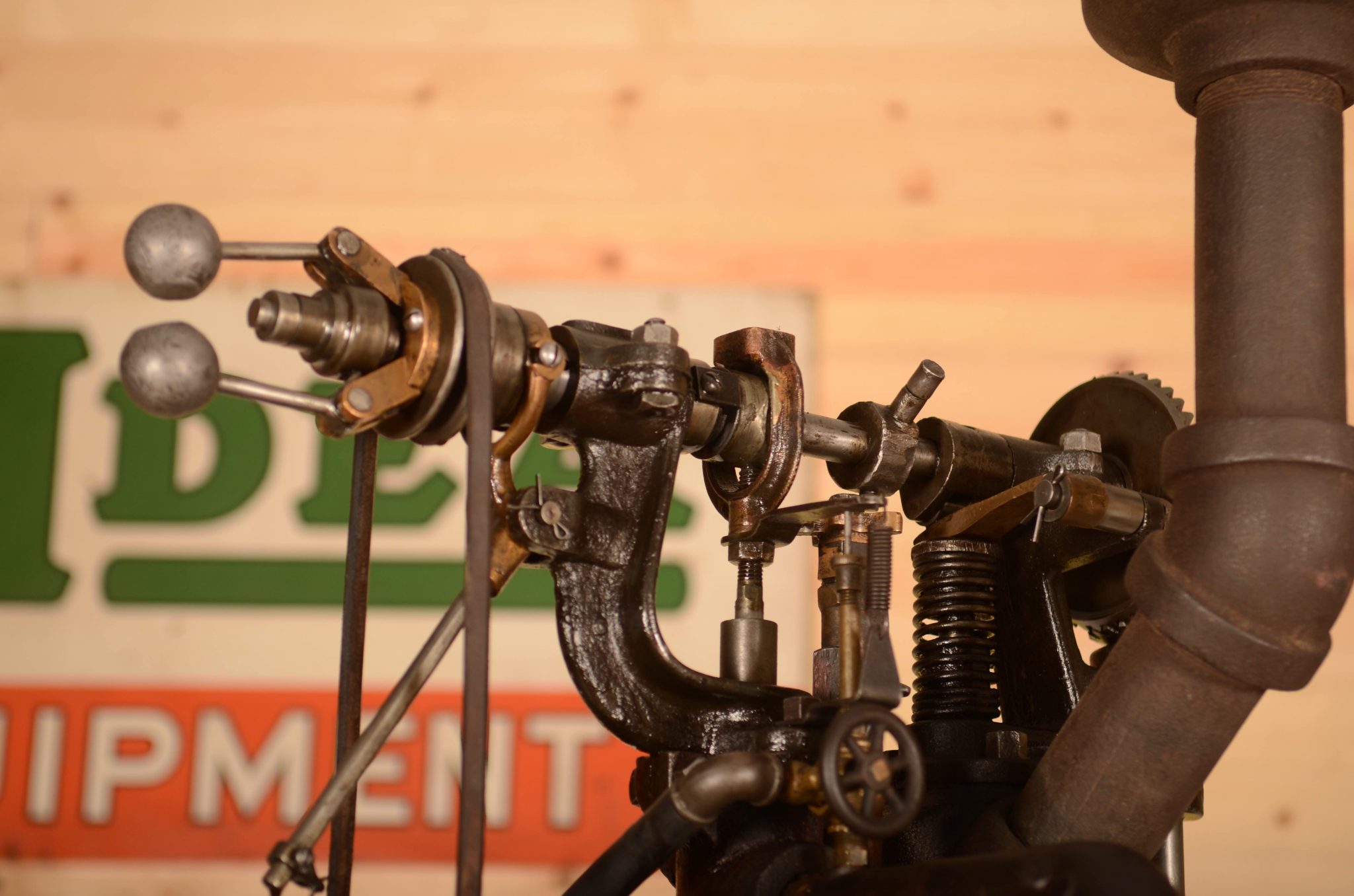 The Top Five Most Expensive Antique Engines – Classic Tractor Fever TV