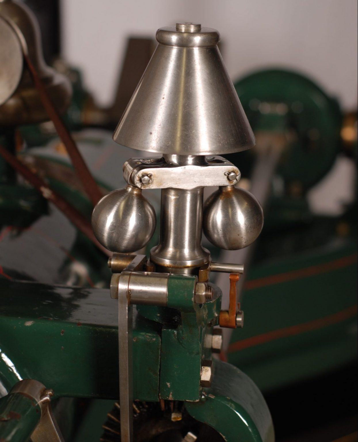 The Top Five Most Expensive Antique Engines – Classic Tractor Fever TV