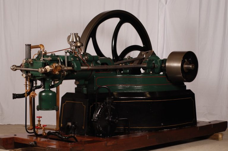 The Top Five Most Expensive Antique Engines – Classic Tractor Fever TV