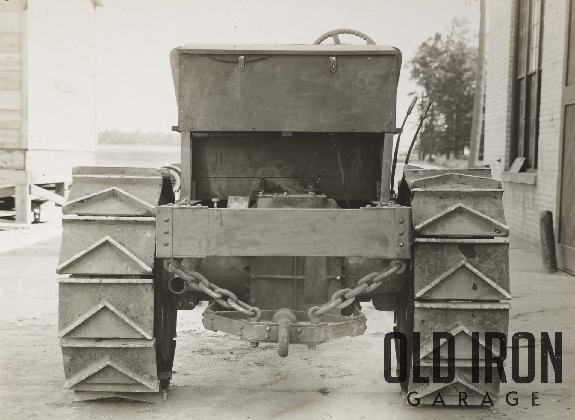 A Forgotten Tractor Built For The United States Military – Classic ...